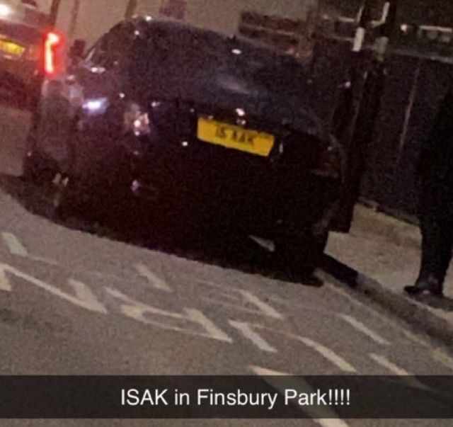 Why Arsenal fans are expecting an announcement about Alexander Isak ...