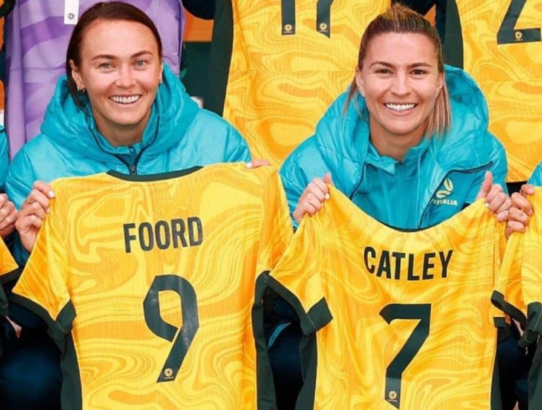 Meeting my hero - Arsenal Women and Matilda's star Steph Catley in ...