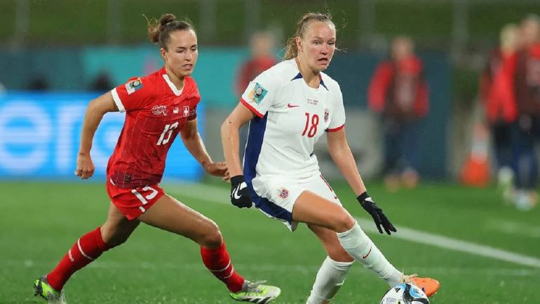 "It’s something really, really special." Arsenal's Lia Walti on ...