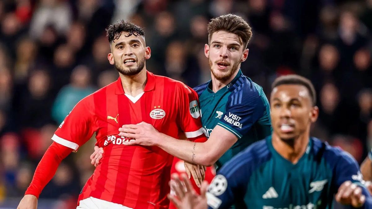 Journalist questions Arsenal substitutions during the PSV game - Just Arsenal News