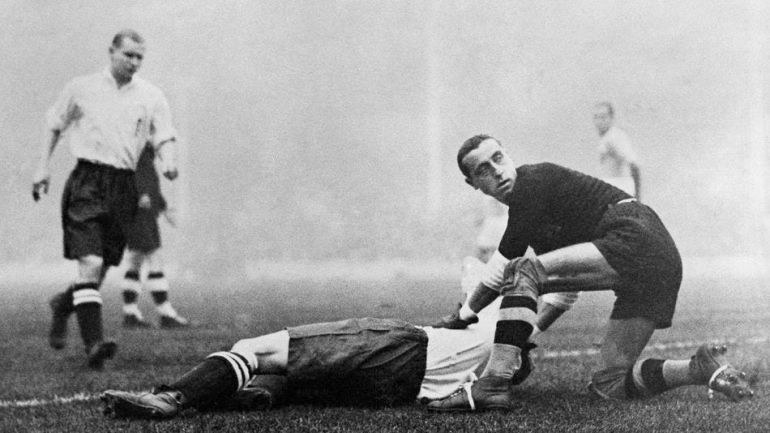 History - How Ted Drake's debut helped England win the famous "Battle ...