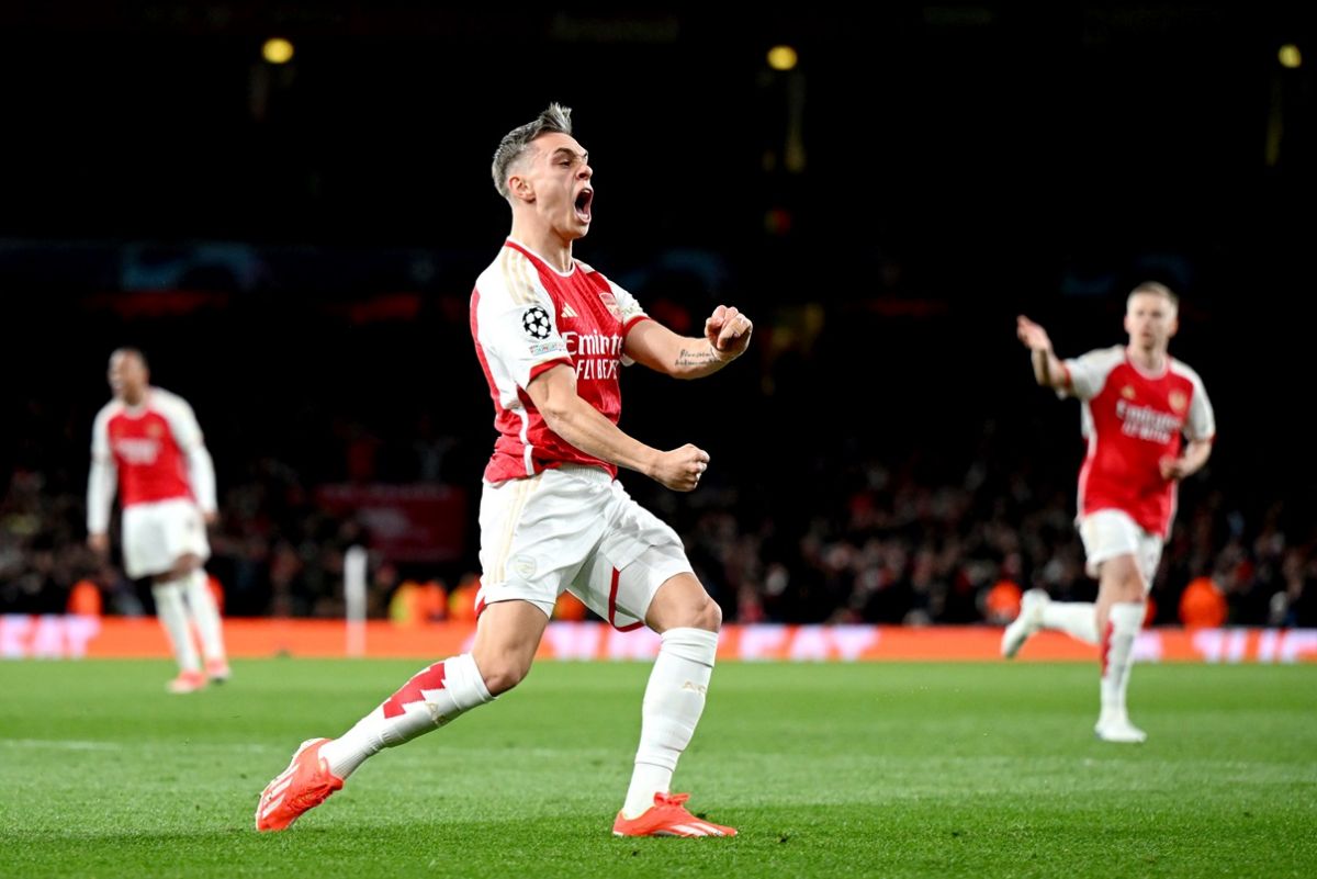 Arsenal v Leicester Review - A nail biting second half saved by two ...