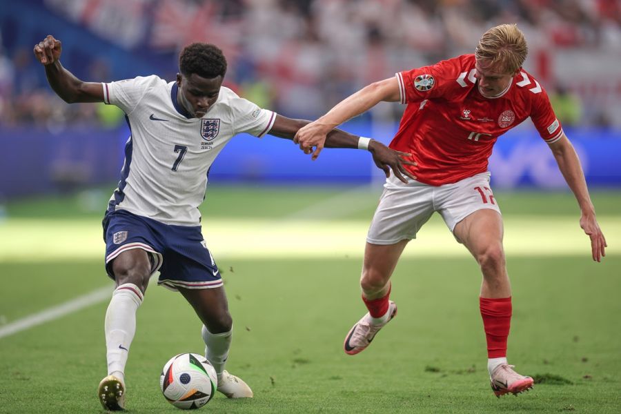 Who is the better player? Bukayo Saka or Cole Palmer? - Just Arsenal News Who is the better player? Bukayo Saka or Cole Palmer? - Just Arsenal News