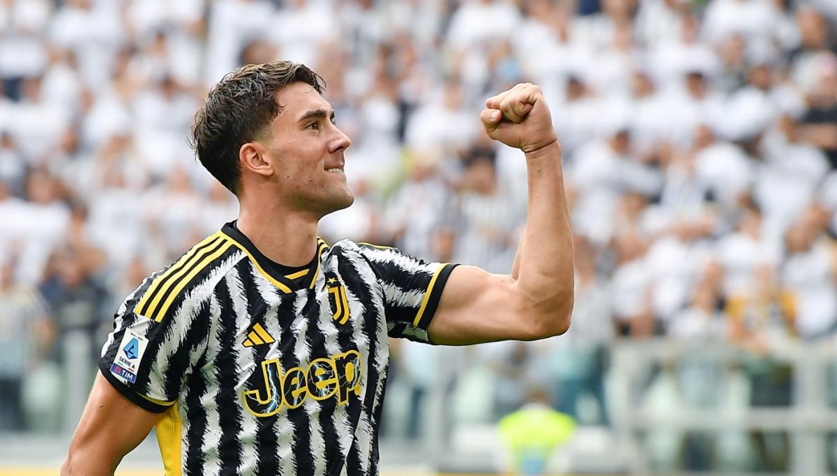 Manchester United steps up interest to beat Arsenal and sign Serie A ...