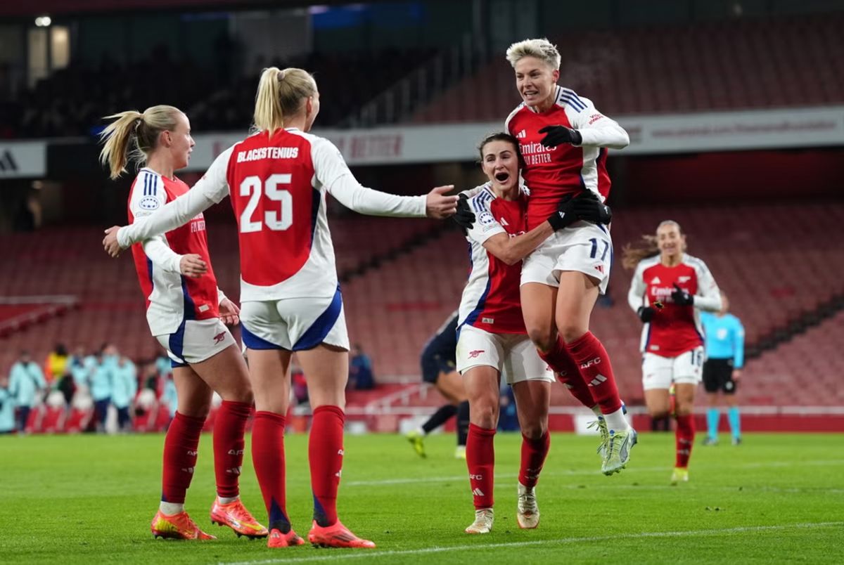 Arsenal secure crucial victory over Juventus to reach Women's Champions ...