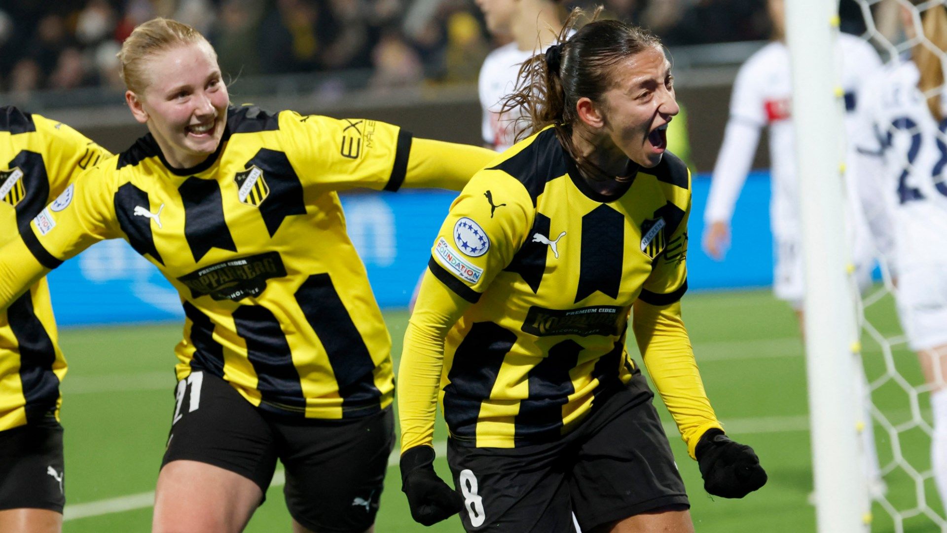 Arsenal Women's Rosa Kafaji scores after 8 minutes as 2nd half sub in ...