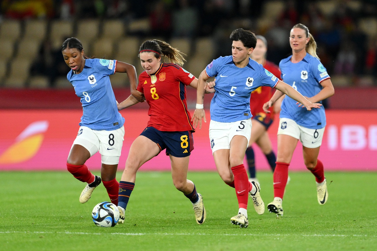 My predicted Arsenal lineup to face Aston Villa Women today. What's ...