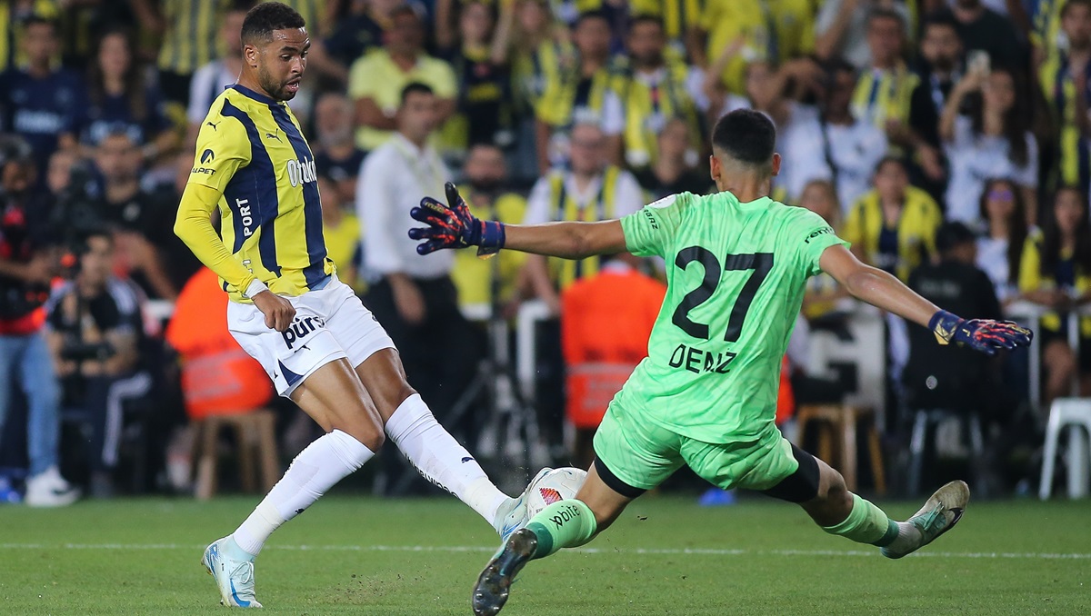 Arsenal is linked with a move for 16-year-old first-team player - Just ...