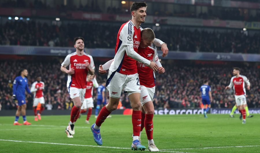 Pundit explains why Arsenal has delayed signing a number nine all along ...