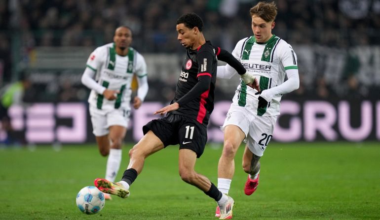 Does United’s latest move suggest Arsenal now lead the race for goal ...