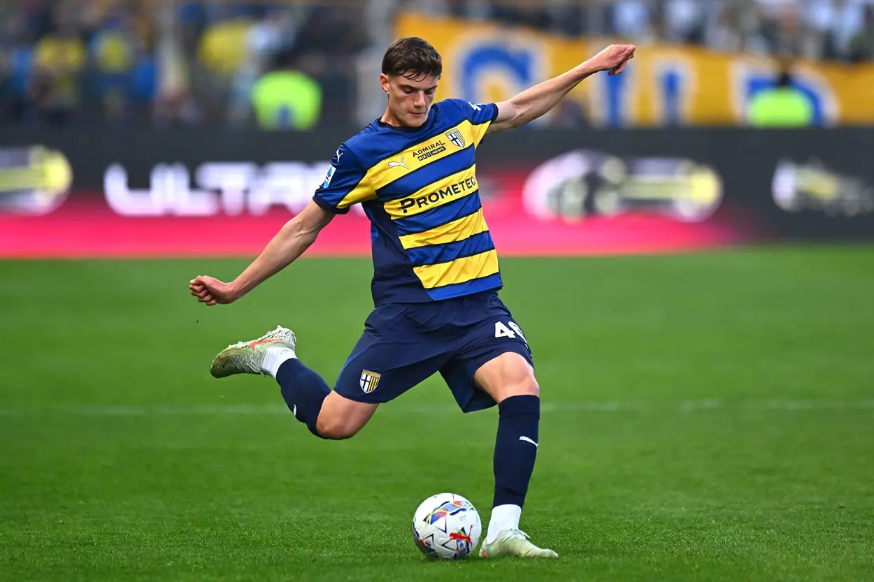 Arsenal ahead of Man United in pursuit of highly-rated young Italian ...