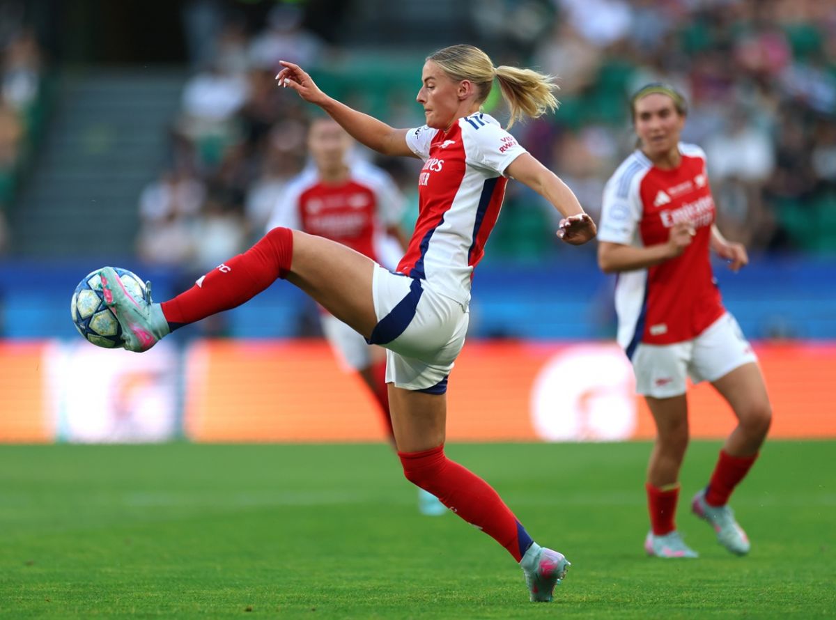Arsenal are in talks to sign England Women winger, after UWCL success ...
