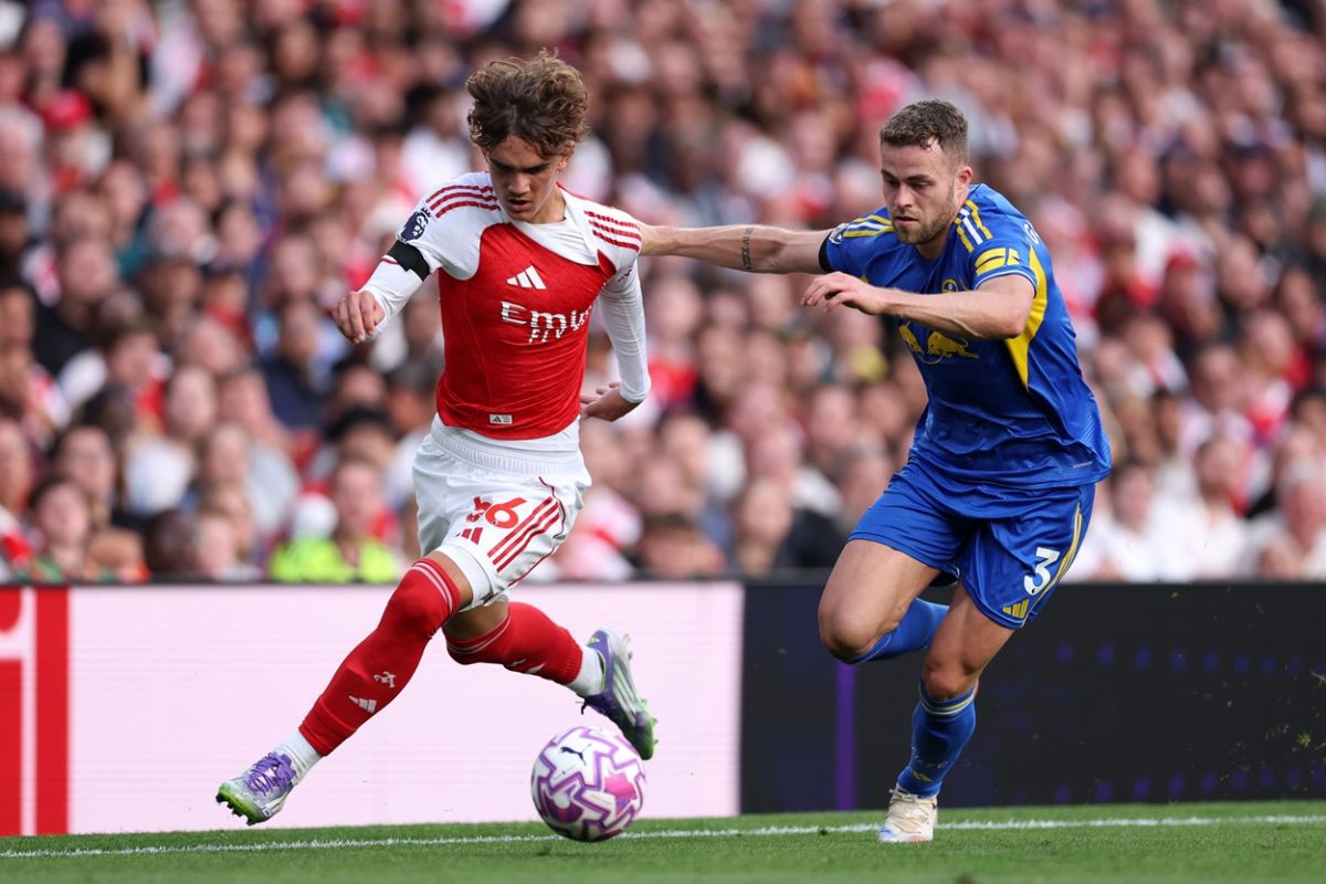 Arsenal’s teenage star sets new appearance record - Just Arsenal News