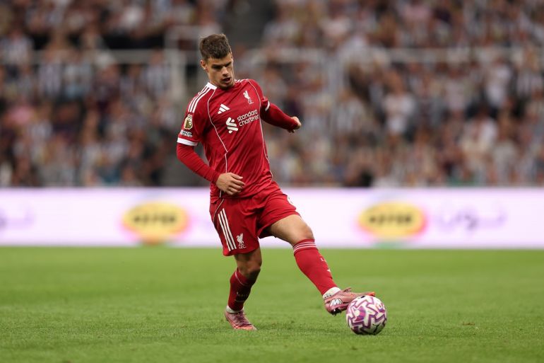 Arsenal vs Liverpool: Carragher points to key weakness before Anfield ...