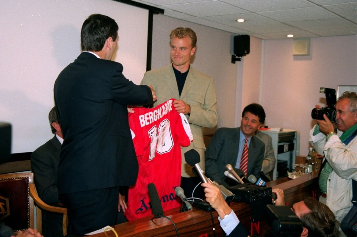 Bruce Rioch: The manager who brought Bergkamp to Arsenal - Just Arsenal News