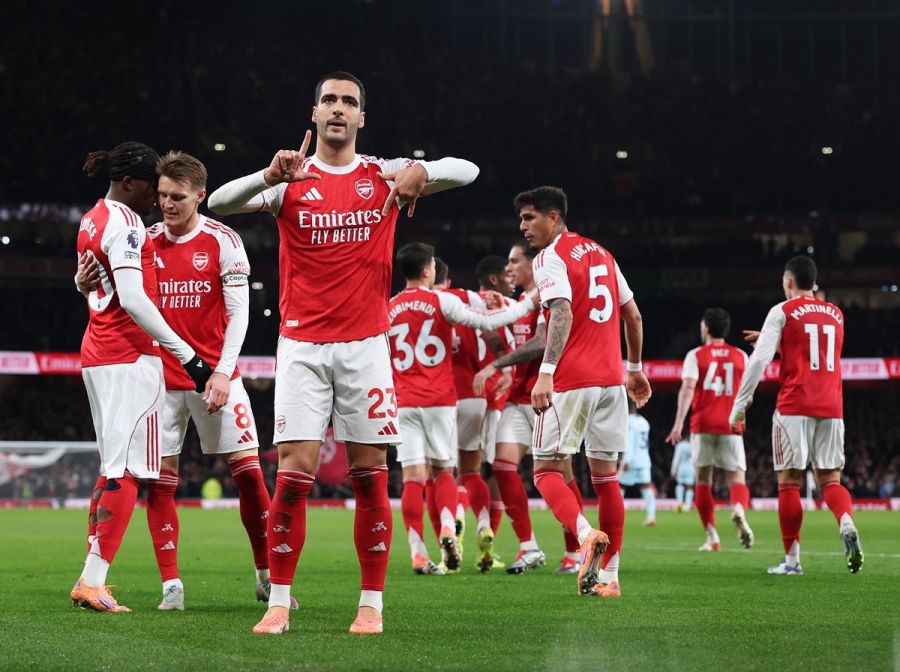 Arsenal extend Premier League lead with win over Brentford - Just ...