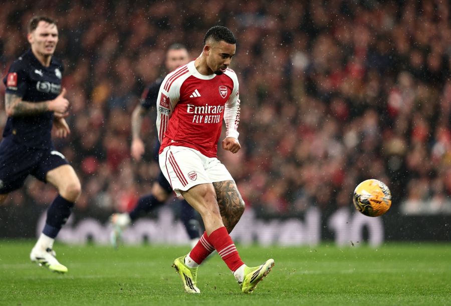 Arsenal now wants a good fee to release one of their players - Just ...